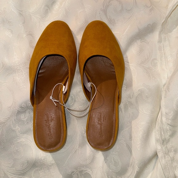 Universal Thread | Shoes | Universal Thread Avianna Mustard Mules With ...